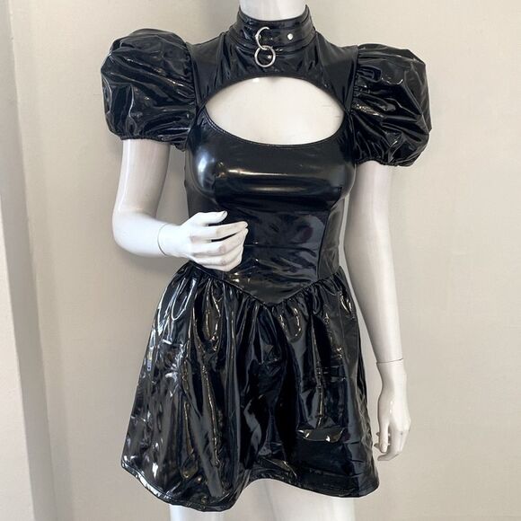 Dolls Kill | Dresses | Nwot Dollskill Brand Widow Black Puff Sleeve ...
